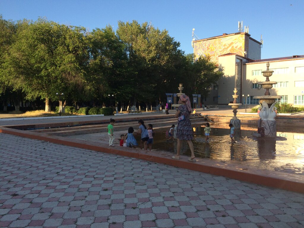 Kültür ocakları House of Culture, Janatas, foto