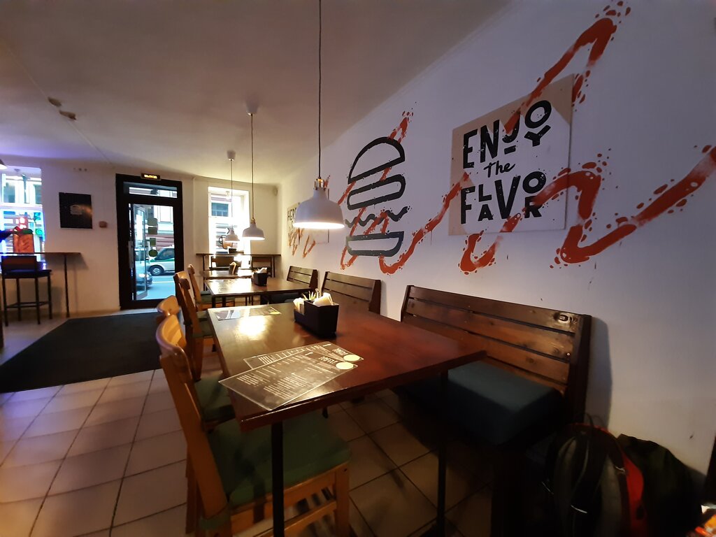 Kafe Здесь & Сейчас, Saint‑Petersburg, foto