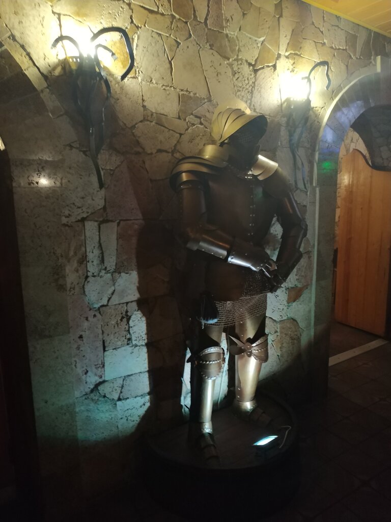 Kafe Весёлый рыцарь, Simferopol (Akmescit), foto