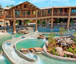 The Resort at Schlitterbahn (United States Route 22), otel  New Braunfels'ten