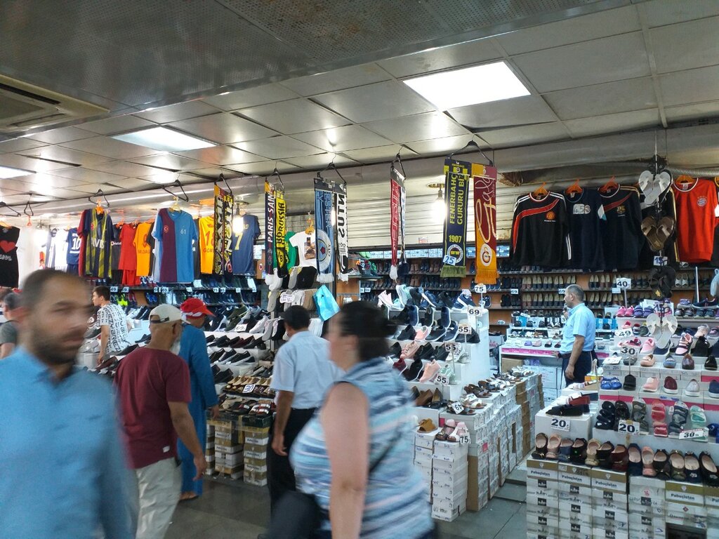 Giyim mağazası Aksu Kundura, İstanbul, foto