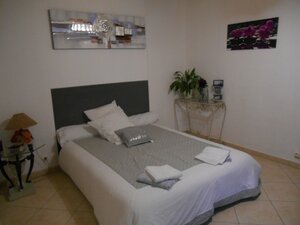 Au Nid du Thil (Rue de Notre Dame du Thil No:63, Beauvais), otel  Beauvais'den