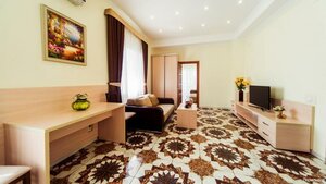 Lermontov (улица Лермонтова No:6, Симферополь), otel  Simferopol'dan (Akmescit'ten)