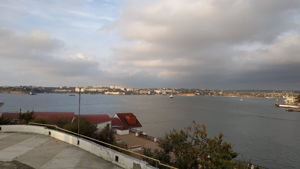i̇skele 57-й причал яхт клуб ЧФ РФ, Sevastopol, foto