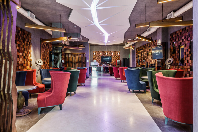 Kahve dükkanları Golden Tulip, Krasnodar, foto