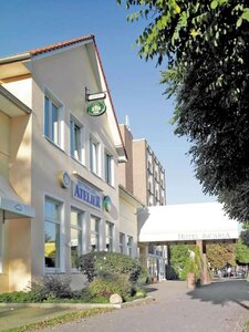 Hotel Bavaria (Lower Saxony, Oldenburg (Oldenburg), Bremer Heerstraße, 196), otel  Oldenburg'dan