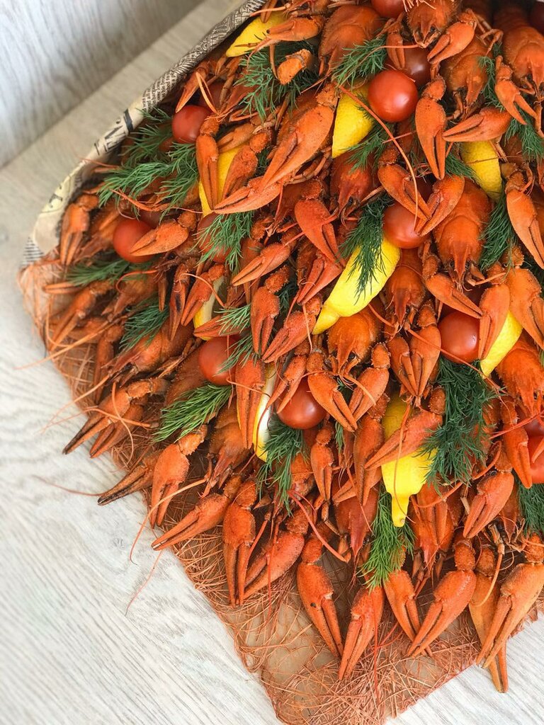 Kutlama ürünleri Manbuket, Kostroma, foto