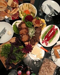 Ralina (M-2), kafe  Ararat'tan