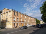 Officers ' wings of the land garrison (Sovetskaya Street No:41), turistik yerler  Kronstadt'tan