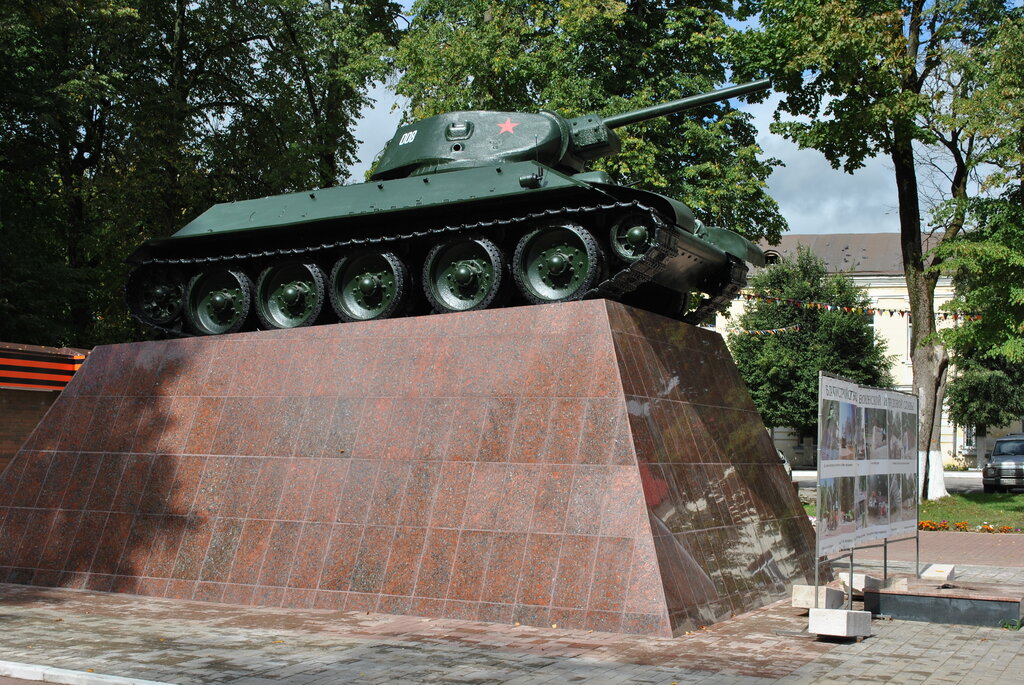 Teknoloji anıtı Танк Т-34-76, Medyn, foto