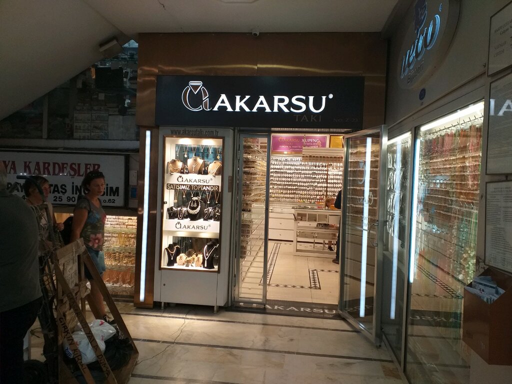 Kuyumcular Nice Hediyelik Eşya Akarsu Takı, İstanbul, foto