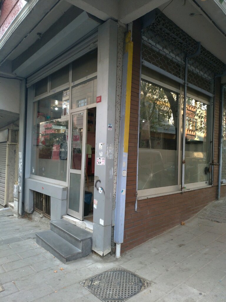 Berberler Yıldıray Erkek Kuaförü, İstanbul, foto