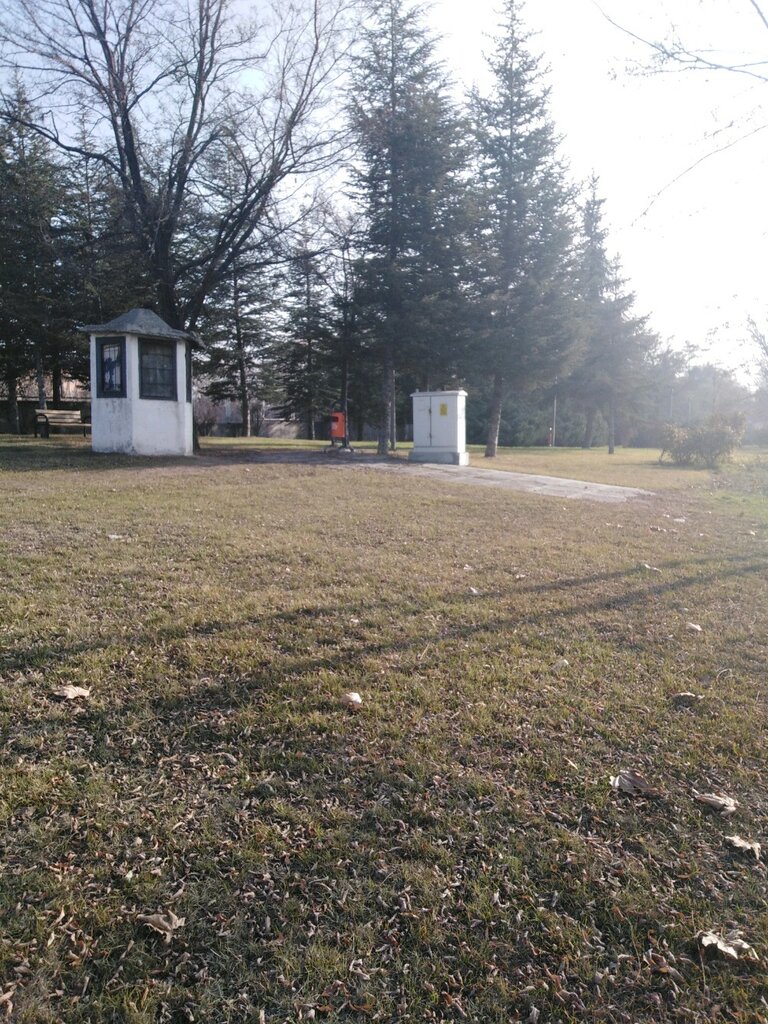 Parklar ve ormanlar Anadolu Bulvarı Dinlenme Parkı, Ankara, foto