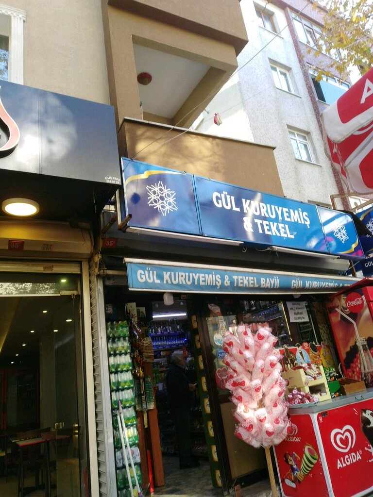 Alkollü içecekler Gül Kuruyemiş, İstanbul, foto