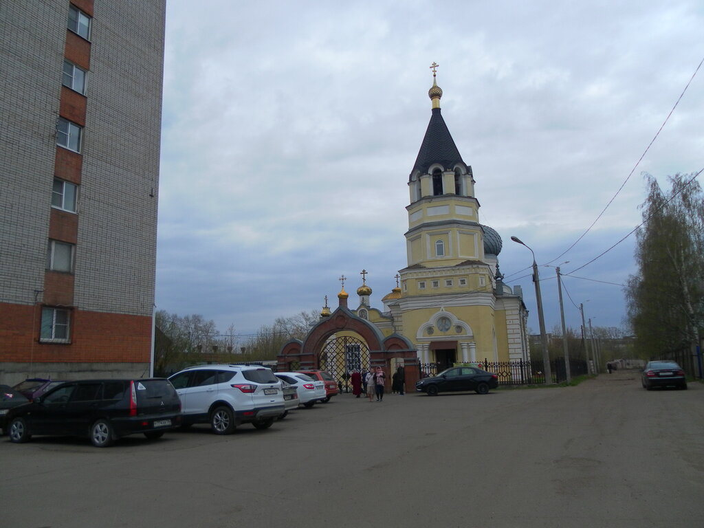Ortodoks kiliseleri Church of St. Tikhon Zadonsky in Rybinsk, Rybinsk, foto