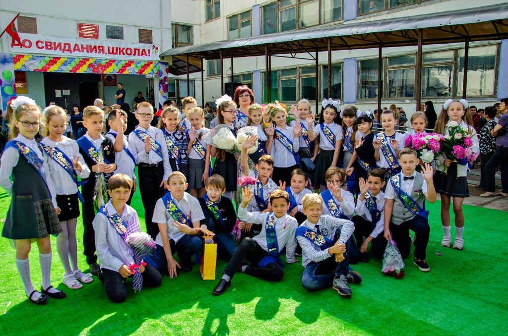 Ortaokul Munitsipalnoye obrazovatelnoye uchrezhdeniye Srednyaya shkola № 61 Traktorozavodskogo rayona Volgograda, Volgograd, foto