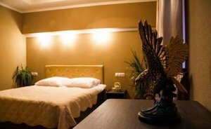 Zolotoy Orel (ulitsa Vozrozhdeniya No:49, Tyumen), otel  Tiumen'den