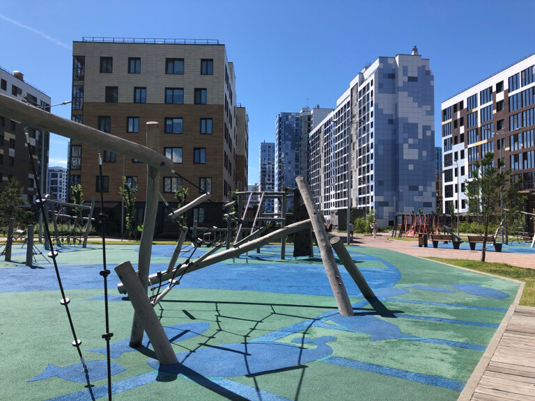Oyun alanı Playground, Saint‑Petersburg, foto