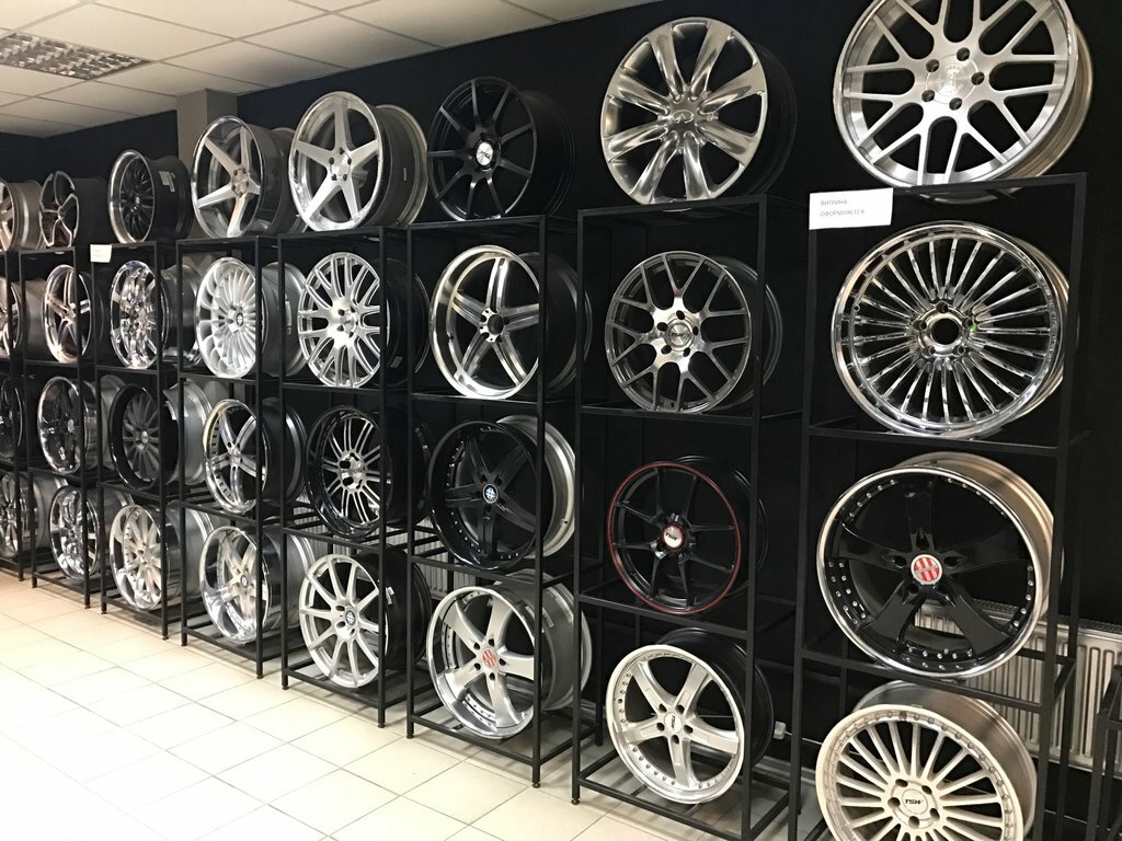 Oto lastik tamiri Shinny tsentr Tyrecity, Saint‑Petersburg, foto