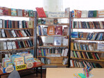 Песчановская библиотека-клуб (Novaya ulitsa No:14, derevnya Peschanoye (Nezhivovo)), kütüphaneler  Tümen (Tiumenskaya) oblastından