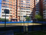 Спортивная площадка (Latviyskaya Street No:51), spor alanı  Yekaterinburg'dan