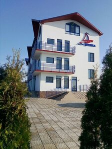 Dom Moryaka (Naberezhnaya ulitsa No:21, posyolok Ilyich), otel  Krasnodarski krayından