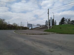 Monument, memorial (Cherkaska Region, Zvenyhorodka), anıt, heykel  Zvenigorodka'dan