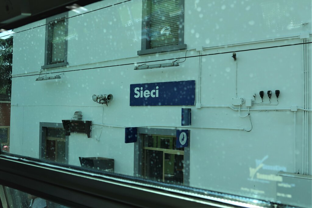 Tren istasyonu Sieci, Toskana, foto