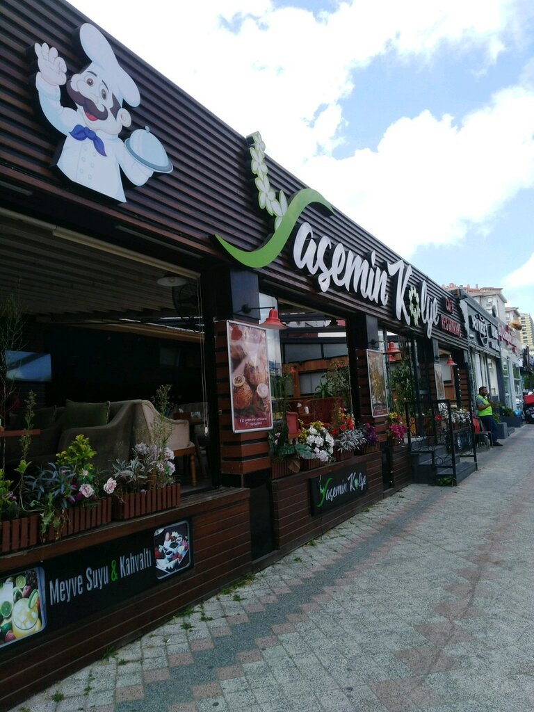 Kafe Yasemin Kolye, İstanbul, foto