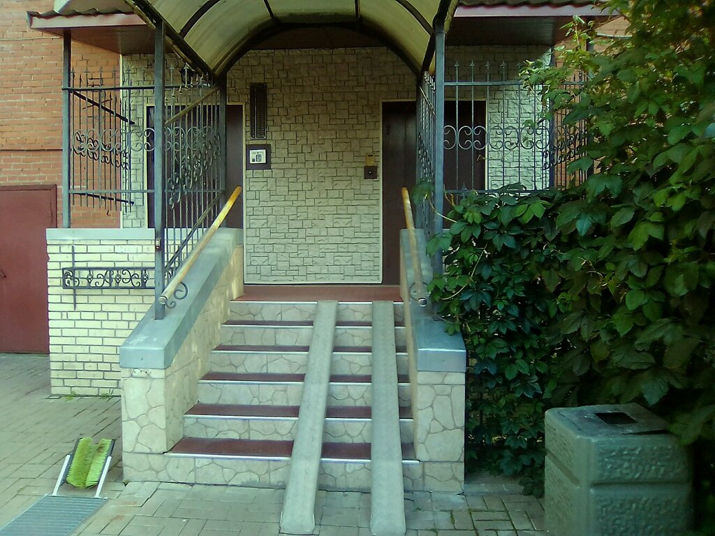 Bina, site yönetimi TSZh Komendantskom, 12, Saint‑Petersburg, foto