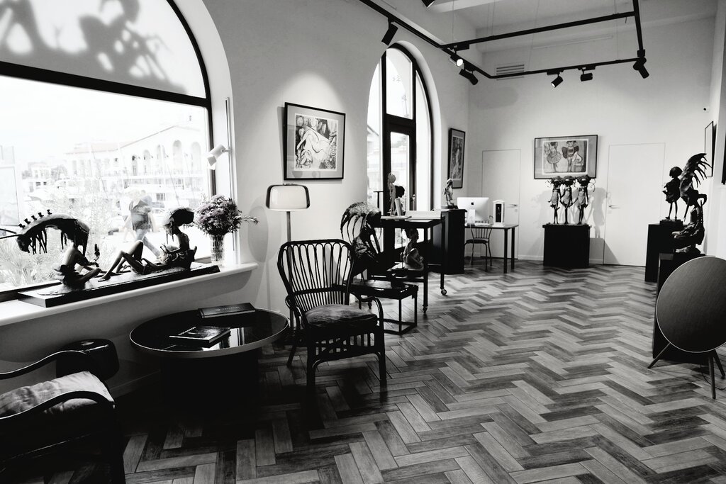 Sergi salonları, galeriler Ostashov sculpture gallery, Soçi, foto