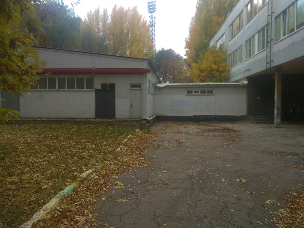 Yüzme havuzları Бассейн школы № 45, Samara, foto