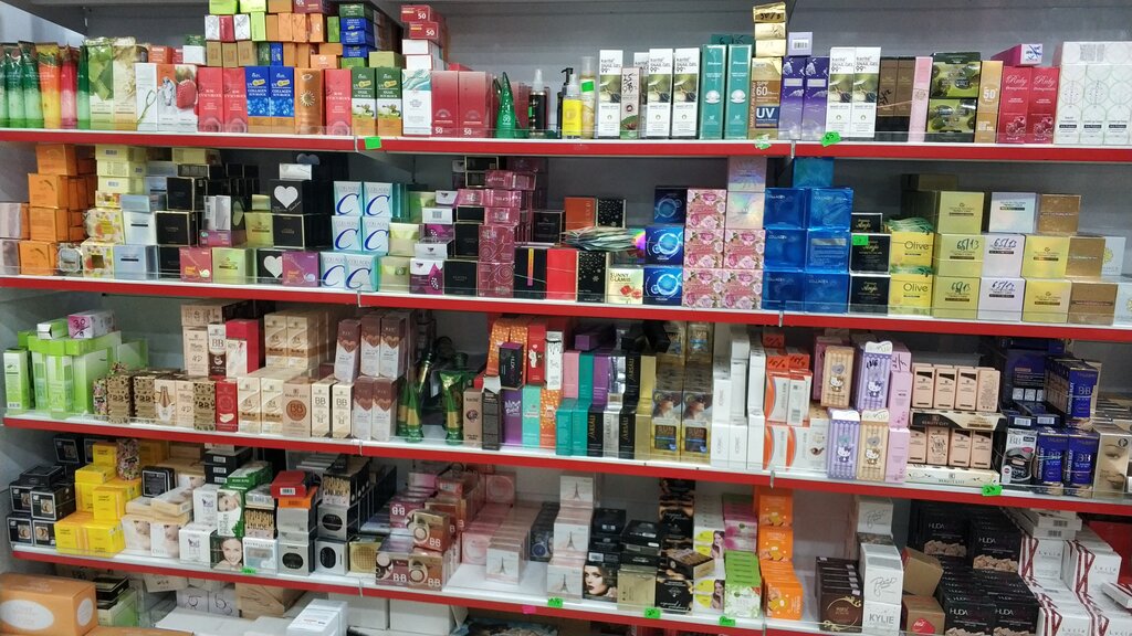 Alışveriş merkezleri Shopping mall, Zerefşan, foto