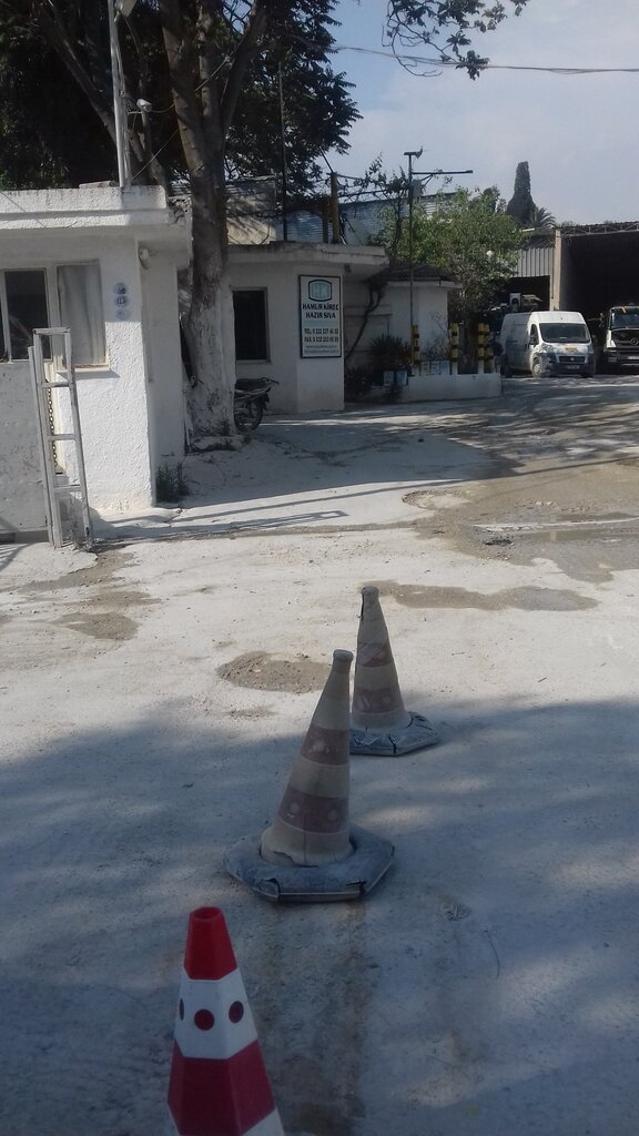 Sanayi kuruluşu Hamur Kireç A.Ş., İzmir, foto