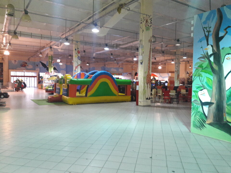 Eğlence merkezleri Bamboo, Simferopol (Akmescit), foto