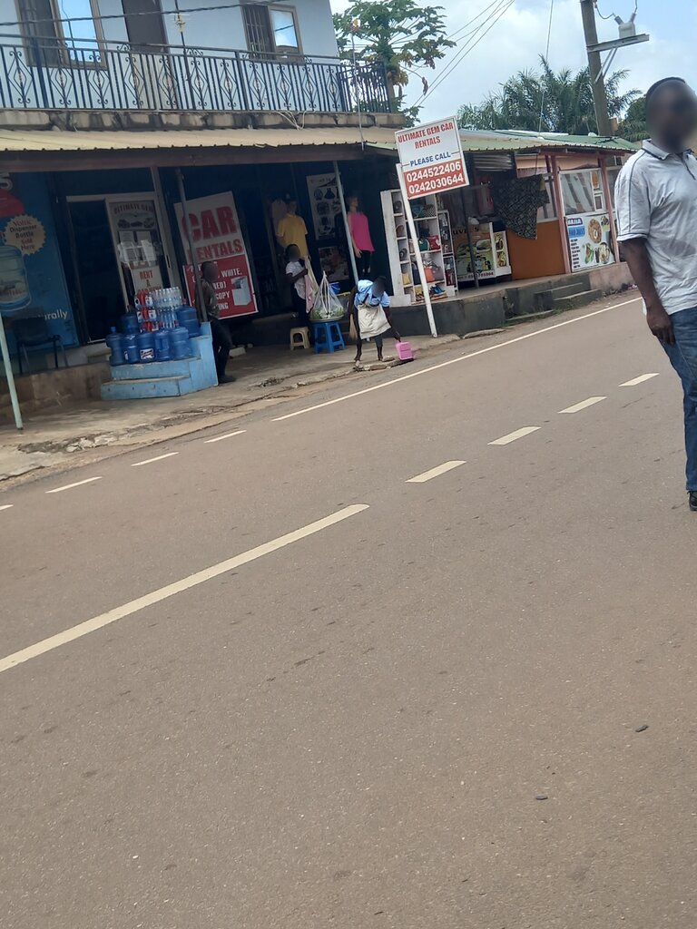 Kozmetik ve parfümeri mağazaları Blend In Boutique, Dünya, foto