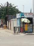 Ets Céleste (Brazzaville, Commune de Bacongo, Rue John Dodergreen), alkollü içecekler  Brazzaville'den