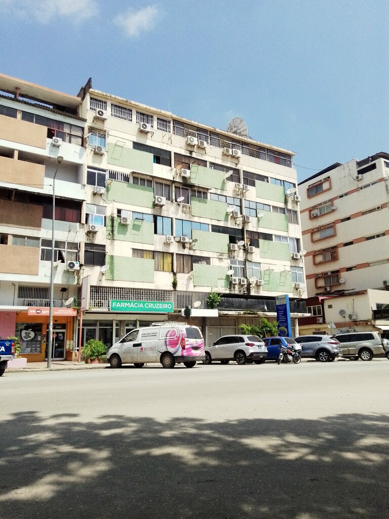 Gıda pazarı Bem me Quer Zé Pirão, Loanda, foto