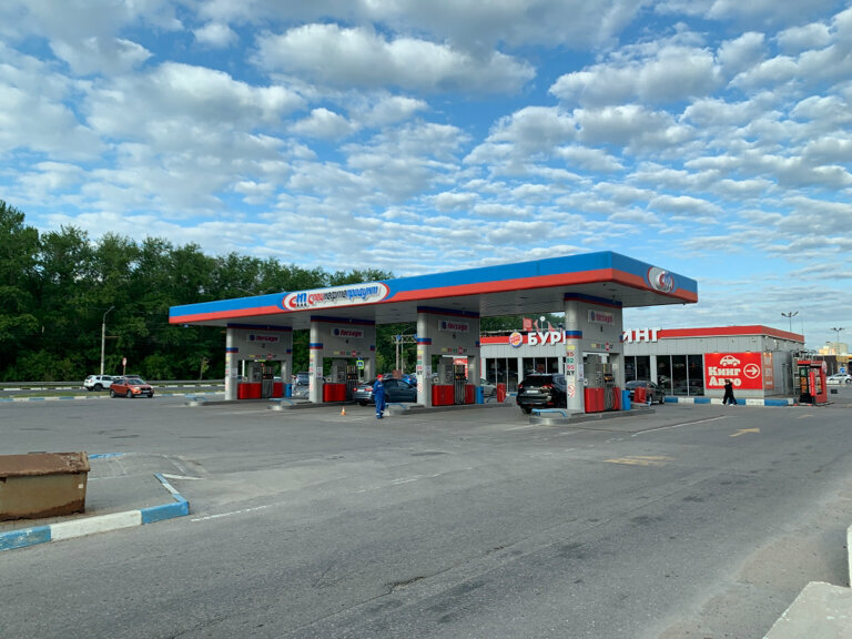 Benzin istasyonu Spetsnefteprodukt, Riazan, foto