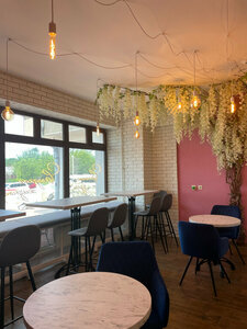Fiore (Rossiyskikh Gazovikov Street No:13, Maloyaroslavets), restoran  Maloyaroslavets'ten