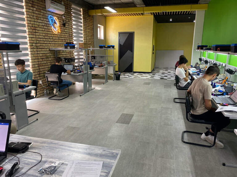 Kültür merkezleri Bölge Gençlik Merkezi, Türkistan, foto