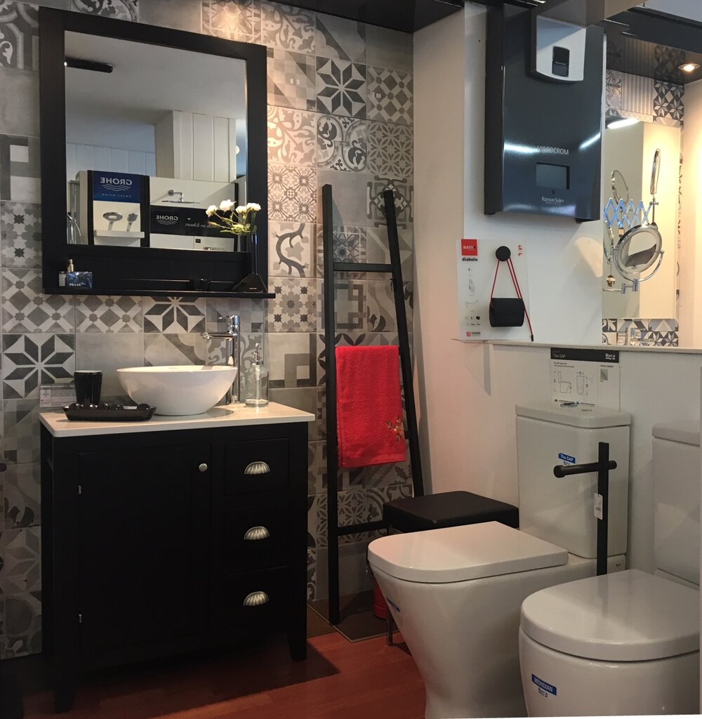 Banyo mobilyaları Saneamientos Pereda, Oviedo, foto