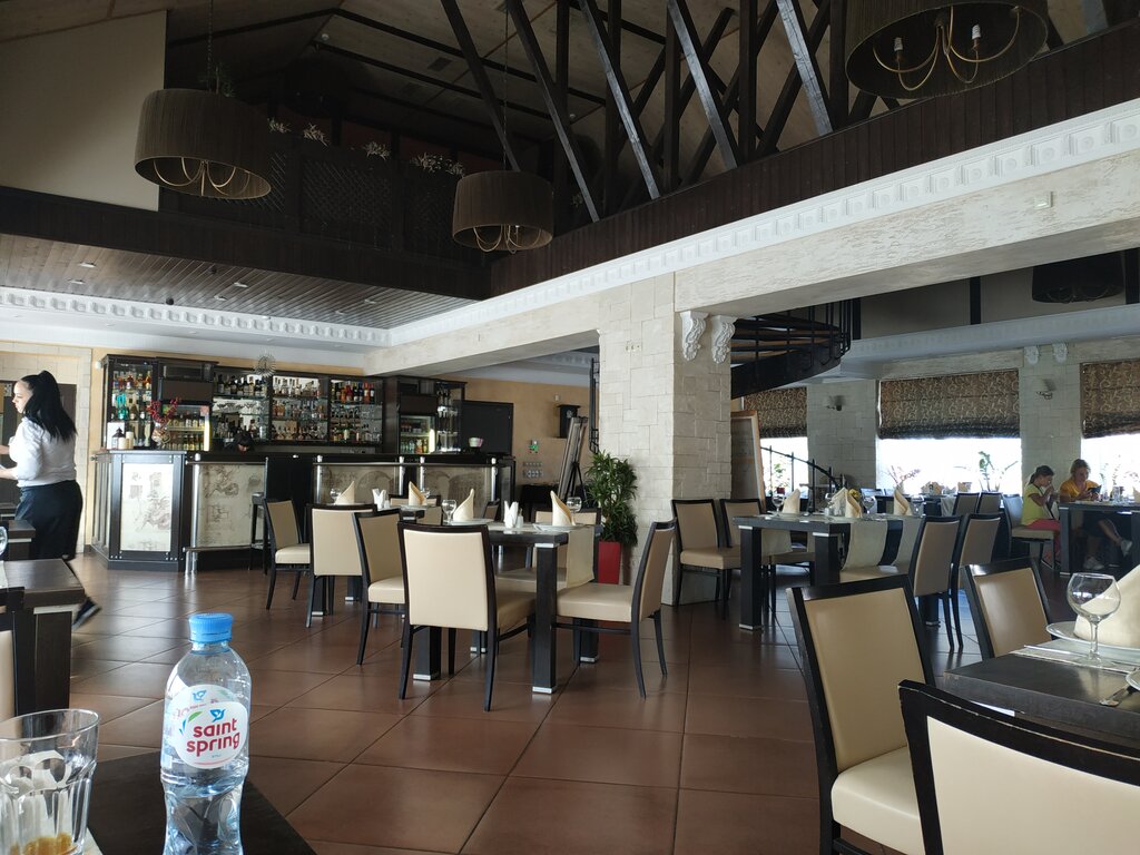 Restoran Nostalzhi, Pavlovsk, foto