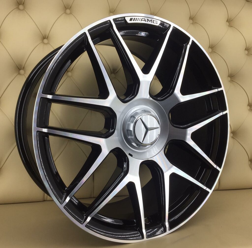 Jant ve lastikçiler RusTires, Moskova, foto