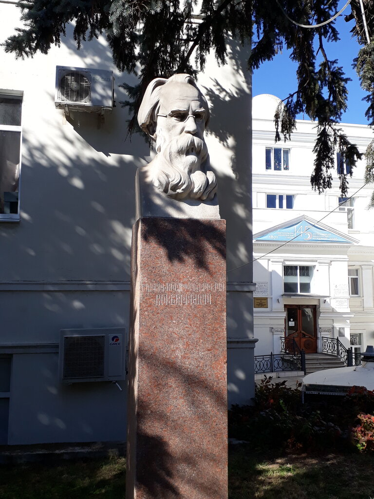 Anıt, heykel Александр Онуфриевич Ковалевский, Sevastopol, foto