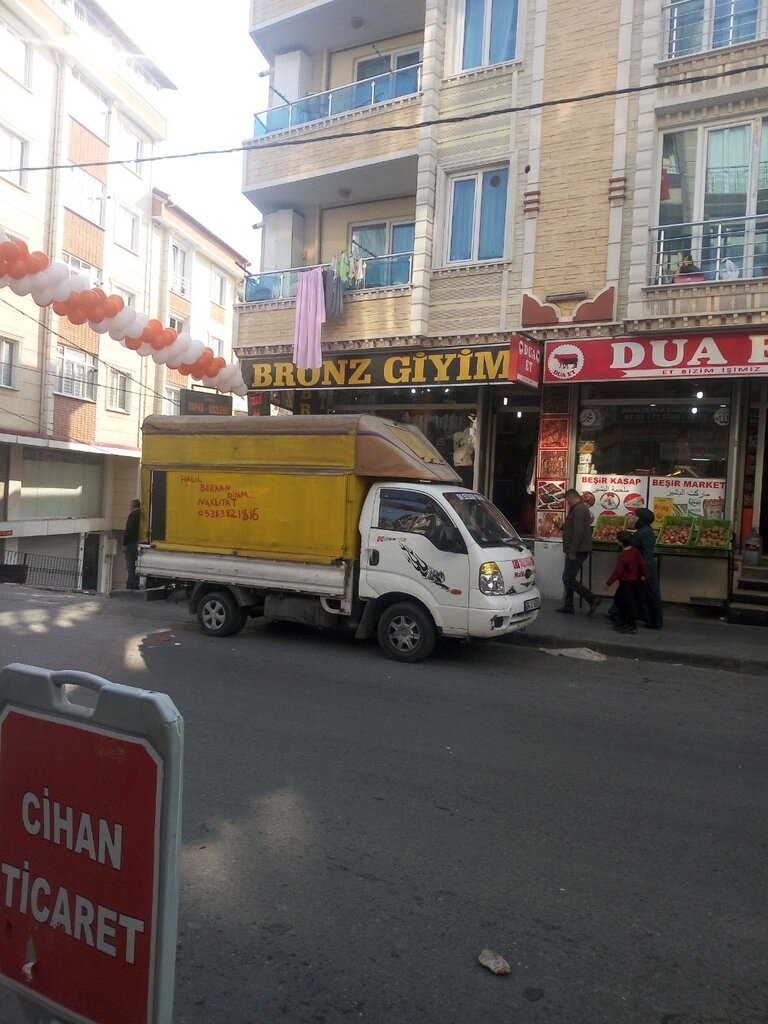 Giyim mağazası Bronz Giyim, İstanbul, foto