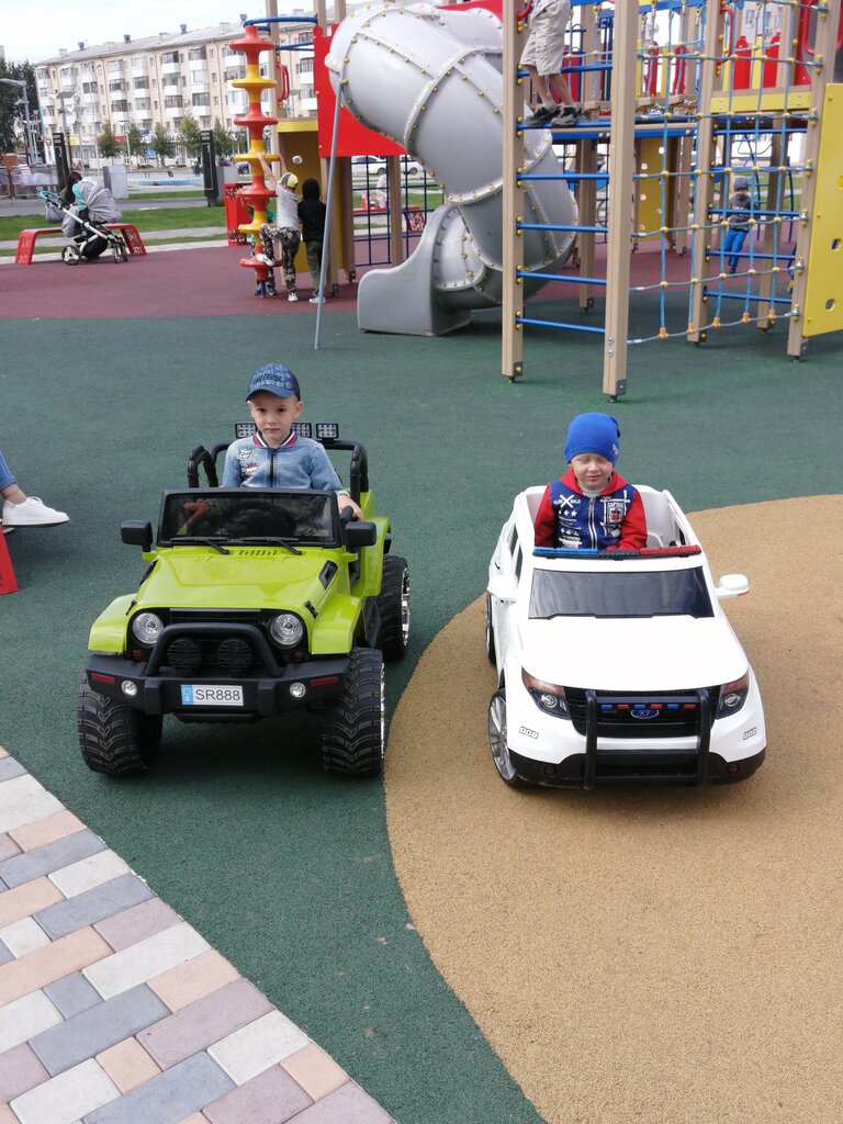 Oyun alanı Playground, Neftekamsk, foto