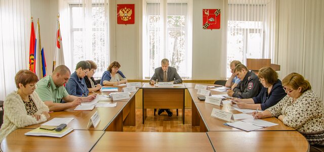 Belediyeler, devlet daireleri Администрация Муниципального образования Устюженское, Ustugna, foto