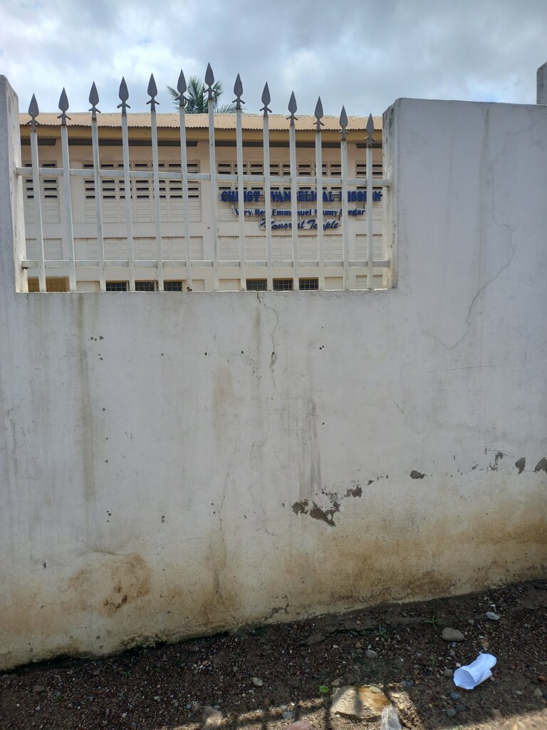 Protestan kilisesi Christ Evangelical Church, Akra, foto