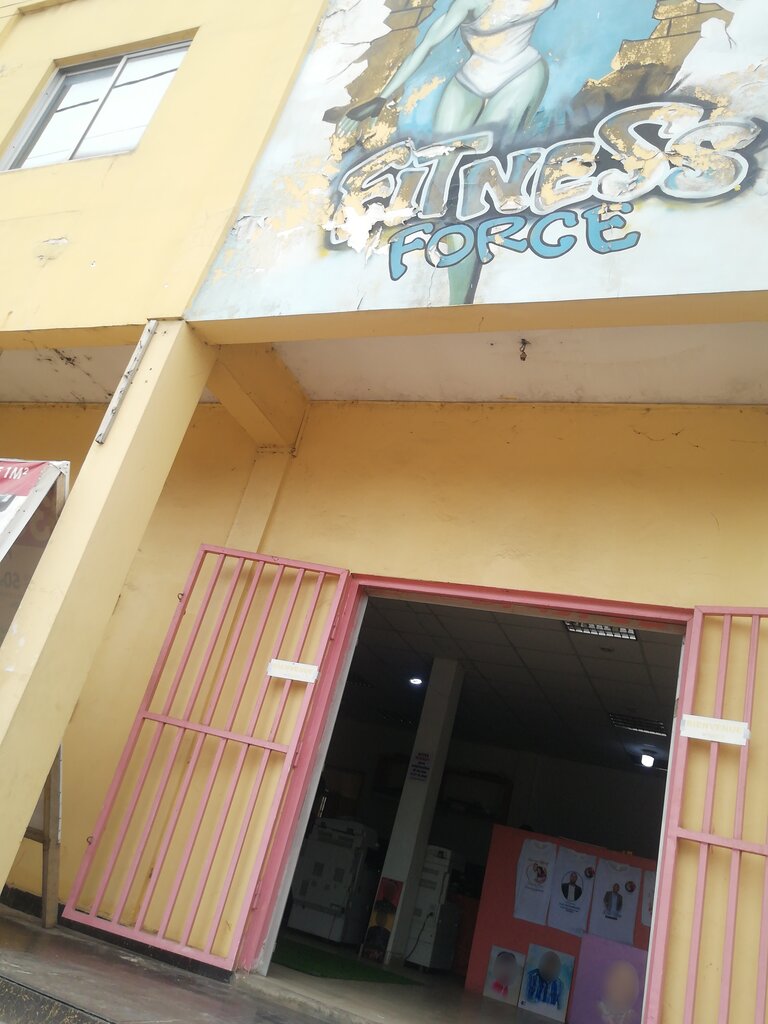Spor ve jimnastik salonları Fitness Force, Brazzaville, foto